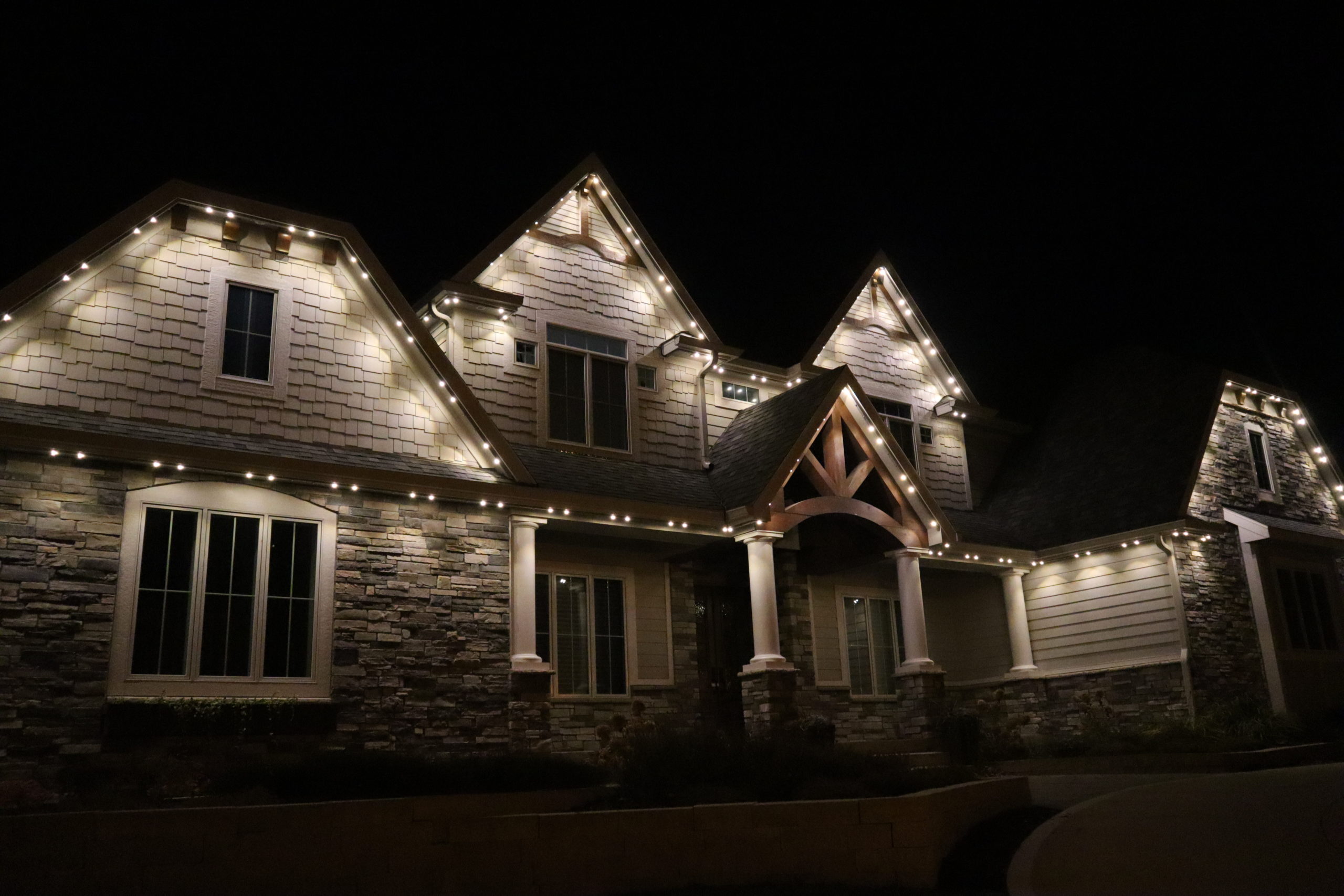 Innovative Lights Iowa – Permanent Outdoor Smart Lightning